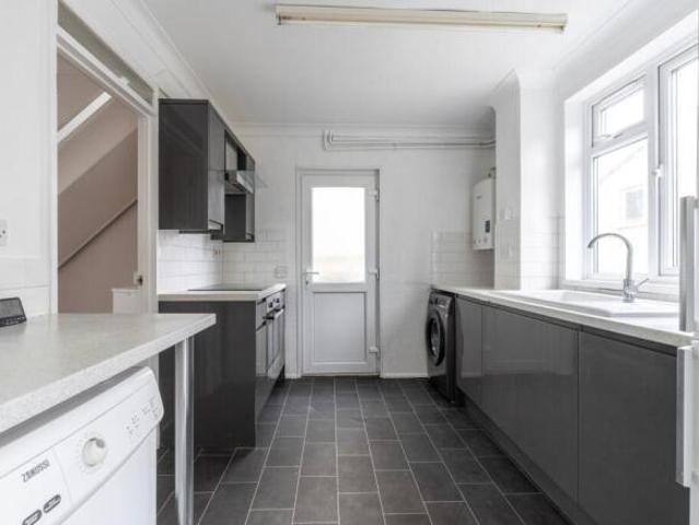 3 bedroom semi detached house for sale in Malbrook Road, Norwich, NR5