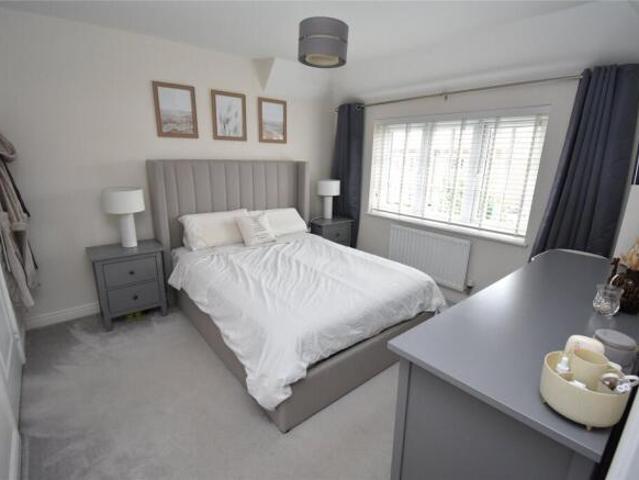 3 bedroom semi detached house for sale in Mallard Crescent, Caddington, Luton, Bedfordshire, LU1