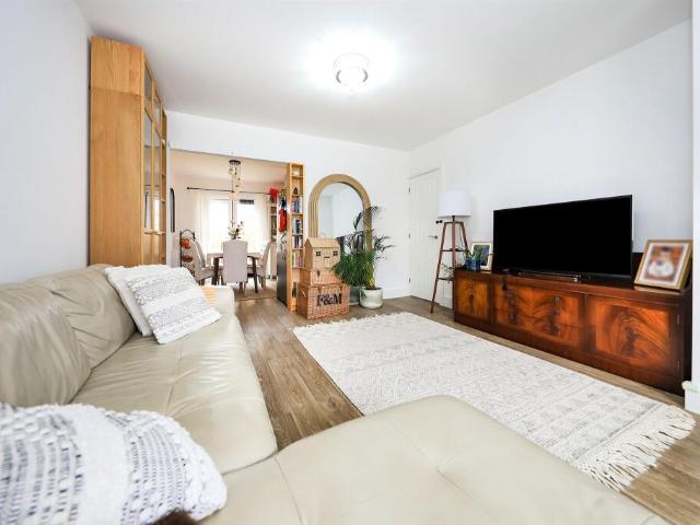 3 bedroom semi detached house for sale in Mallory Road, Oxley, Wolverhampton, WV10