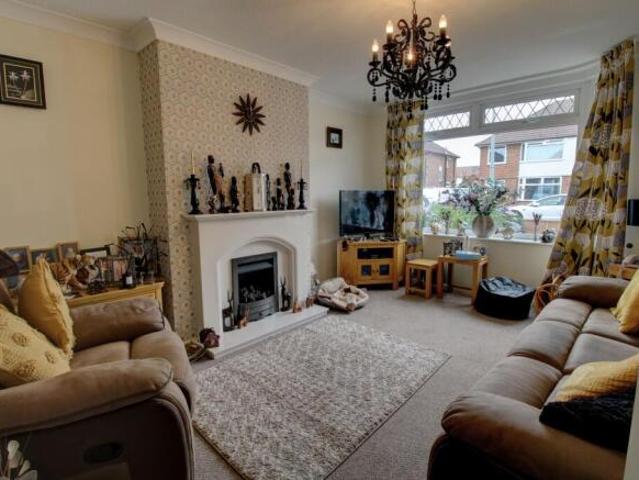 3 bedroom semi detached house for sale in Maryon Road, Ipswich, IP3