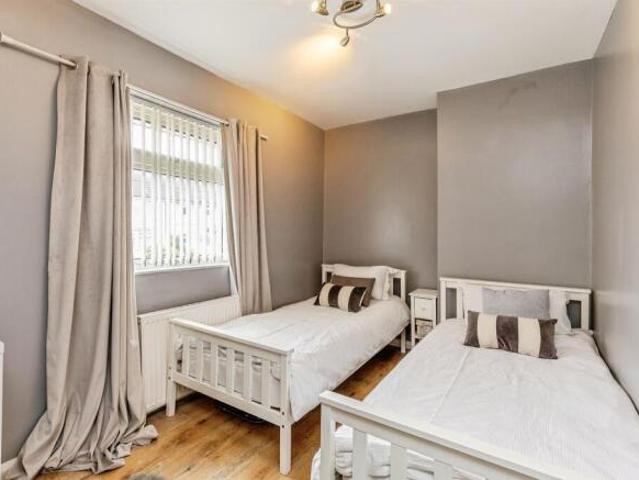 3 bedroom semi detached house for sale in Marigold Walk, Bristol, BS3