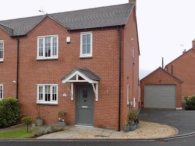 3 Bedroom Semi detached House For Sale In Marston Montgomery