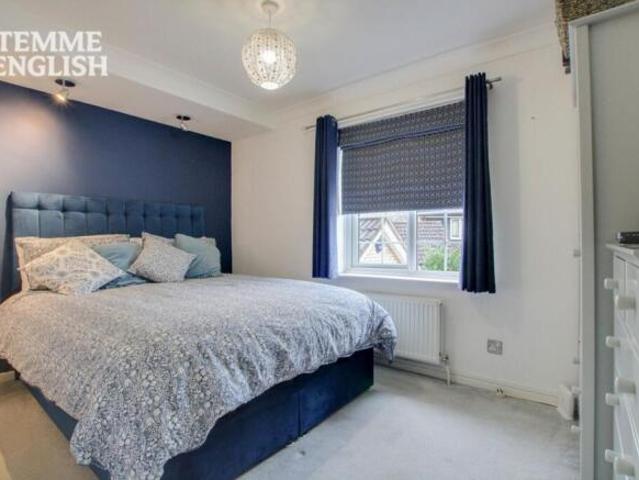 3 bedroom semi detached house for sale in Menzies Avenue, Laindon, SS15