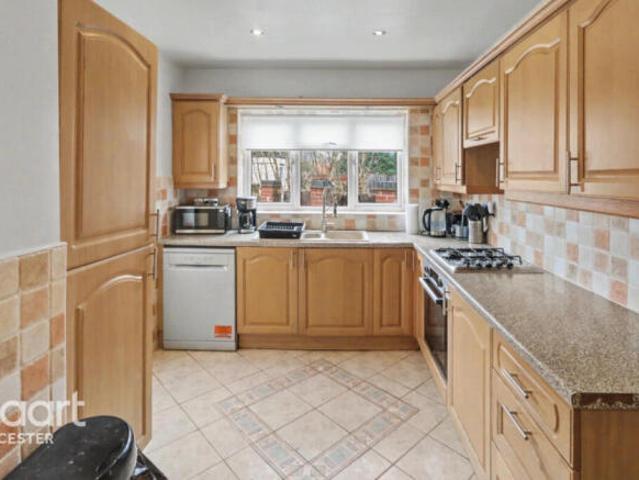 3 bedroom semi detached house for sale in Meadwell Road, Leicester, LE3