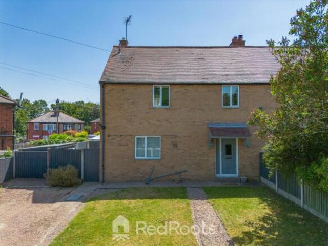 3 bedroom semi detached house for sale in Melton Road, Sprotbrough, Doncaster, DN5