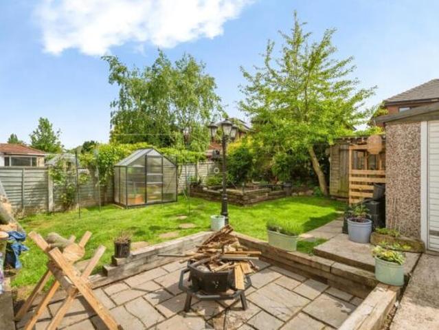 3 bedroom semi detached house for sale in Melling Avenue, Doncaster, South Yorkshire, DN5