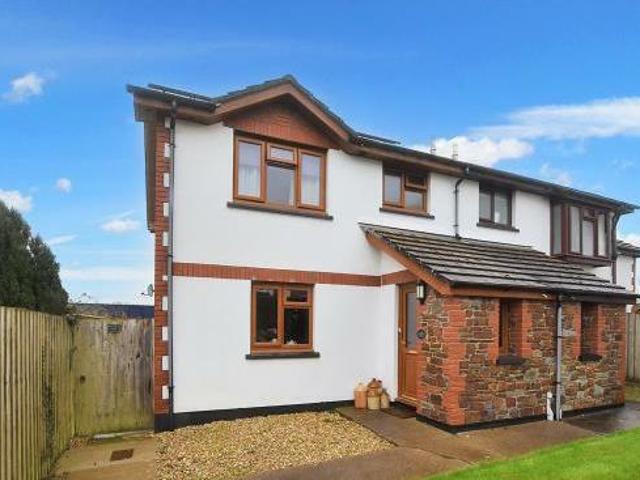 3 Bedroom Semi detached House For Sale In Merton, Okehampton