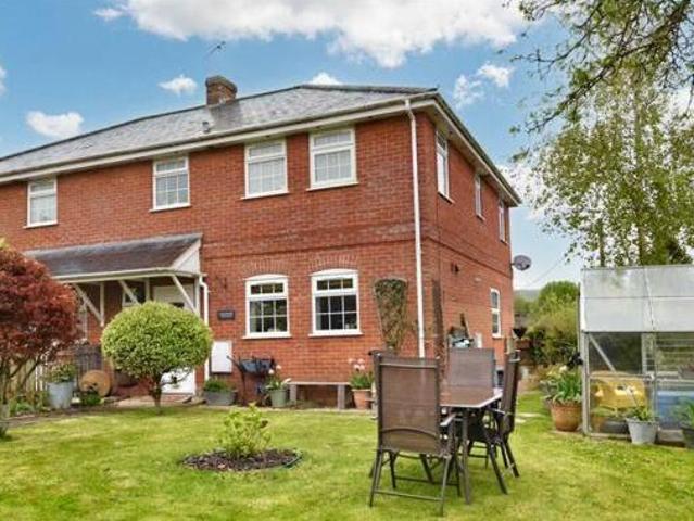 3 Bedroom Semi detached House For Sale In Mere