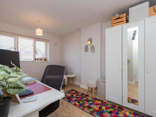 3 bedroom semi detached house for sale in Merkland Drive, Kirkintilloch, G66