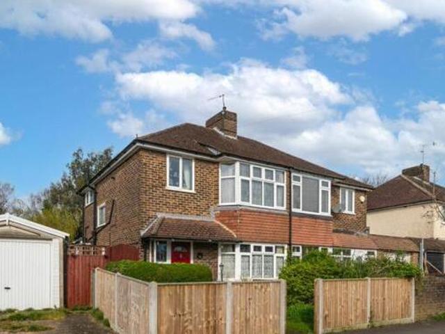 3 Bedroom Semi detached House For Sale In Merstham