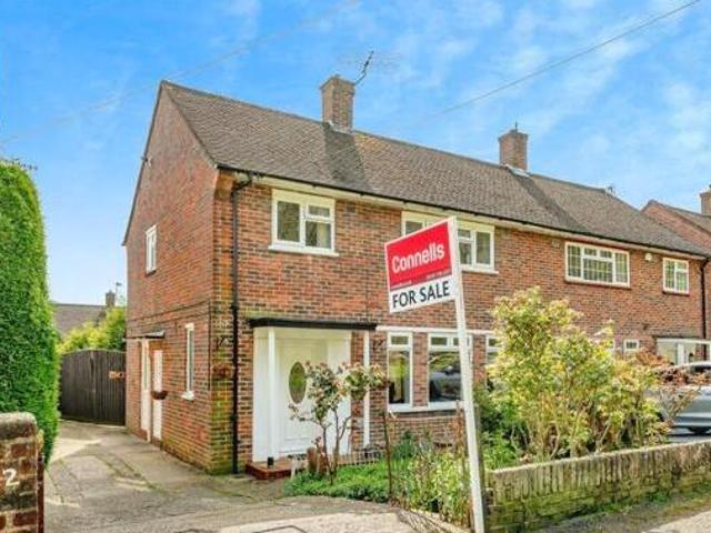 3 Bedroom Semi detached House For Sale In Merstham