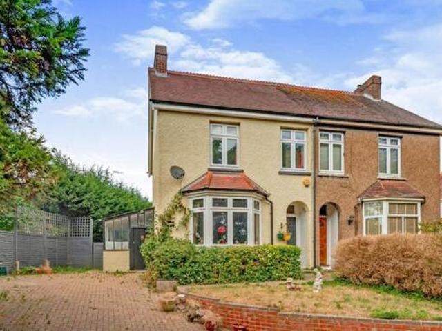 3 Bedroom Semi detached House For Sale In Merstham