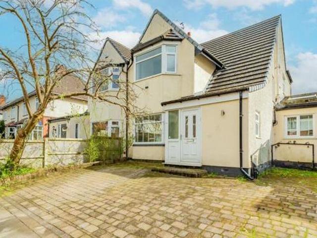 3 Bedroom Semi detached House For Sale In Middleton, Manchester