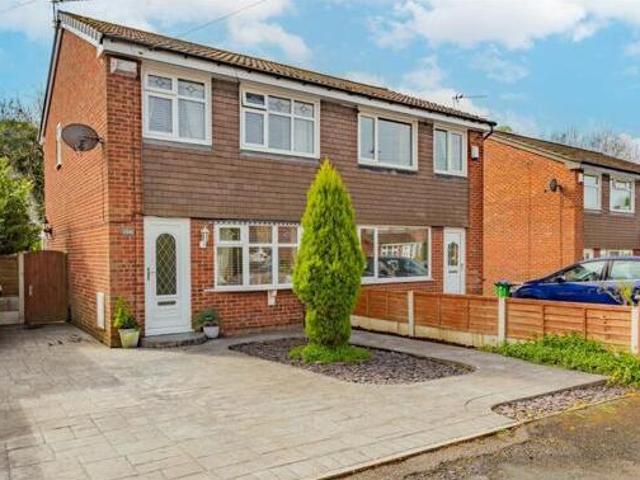 3 Bedroom Semi detached House For Sale In Middleton, Manchester