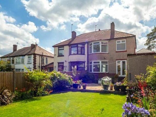 3 Bedroom Semi detached House For Sale In Middleton, Manchester