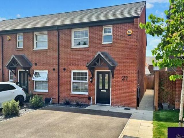 3 Bedroom Semi detached House For Sale In Middleton, Manchester