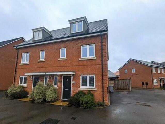 3 Bedroom Semi detached House For Sale In Middlebeck