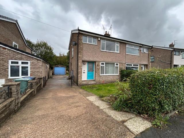 3 bedroom semi detached house for sale in Middlebrook Crescent, Fairweather Green, Bradford, BD8