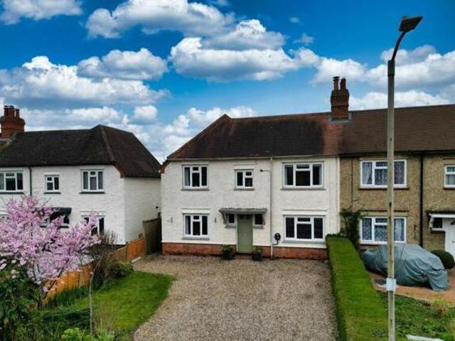 3 Bedroom Semi detached House For Sale In Milton Keynes