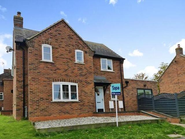 3 Bedroom Semi detached House For Sale In Milton Keynes