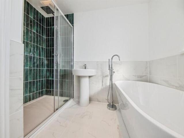 3 bedroom semi detached house for sale in Milton Street, Ipswich, IP4