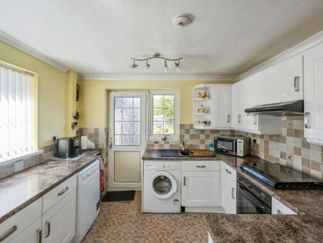 3 bedroom semi detached house for sale in Millwood Road, Balby, Doncaster, DN4