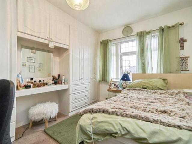 3 bedroom semi detached house for sale in Montagu Gardens, LEEDS, LS8