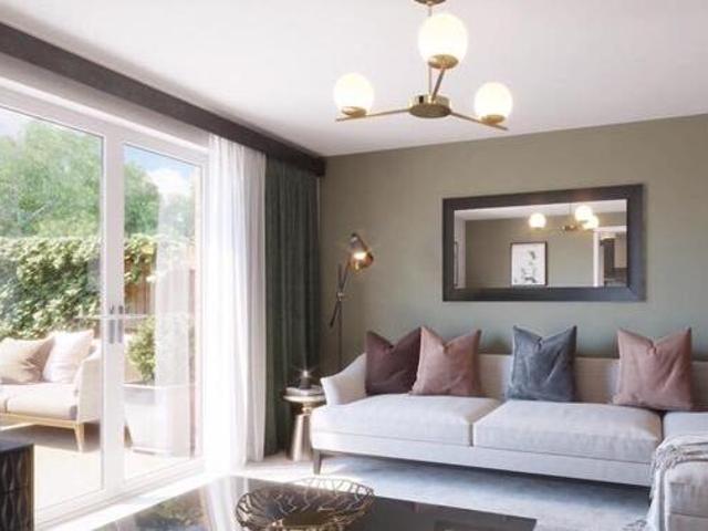 3 Bedroom Semi detached House For Sale In Moodiesburn