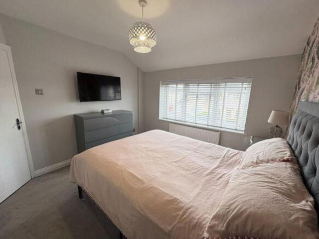 3 bedroom semi detached house for sale in Moorland Road, Maghull, L31