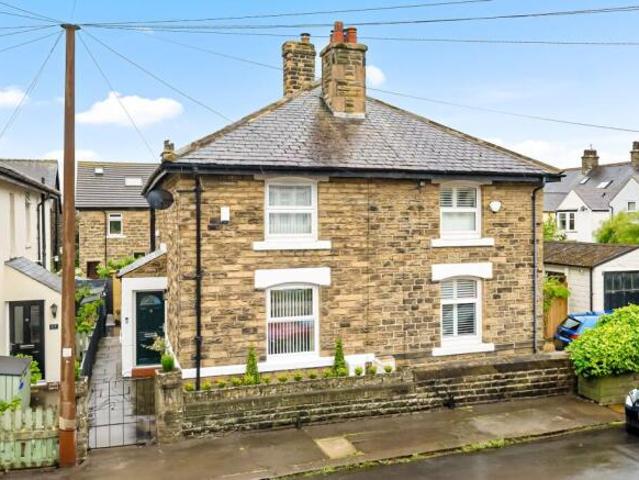 3 bedroom semi detached house for sale in Moorland Road, Harrogate, HG2