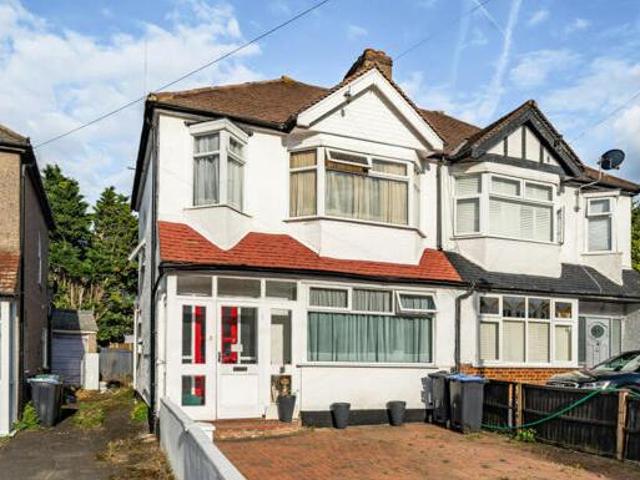 3 Bedroom Semi detached House For Sale In Morden