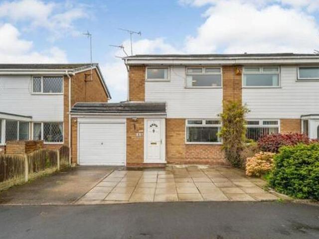 3 Bedroom Semi detached House For Sale In Moreton