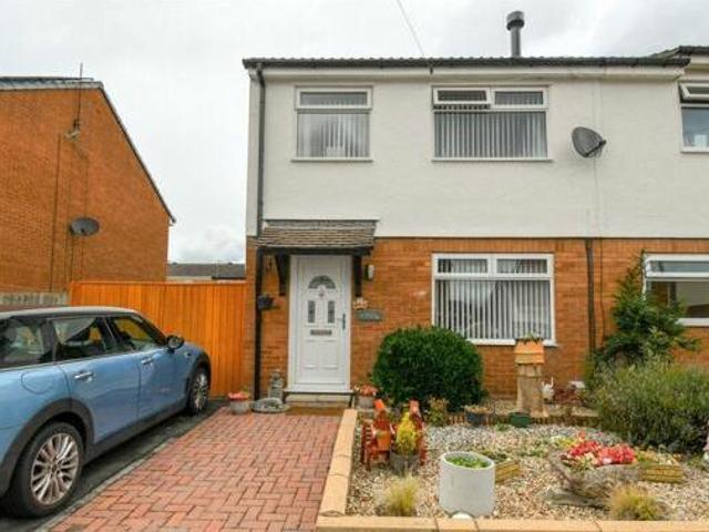 3 Bedroom Semi detached House For Sale In Moreton