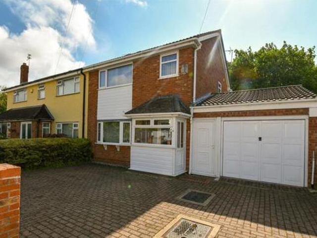 3 Bedroom Semi detached House For Sale In Moreton