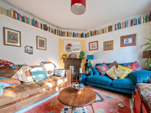 3 bedroom semi detached house for sale in Morland Avenue, Broadwater, Worthing, West Sussex, BN14