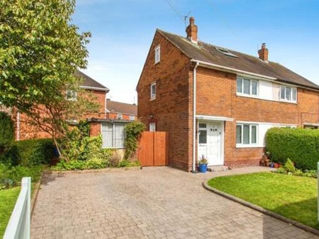3 Bedroom Semi detached House For Sale In Morley