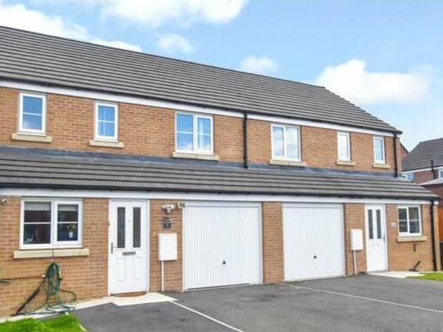 3 Bedroom Semi detached House For Sale In Morley, Leeds