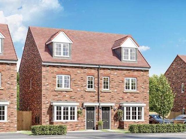 3 Bedroom Semi detached House For Sale In Moss Lane