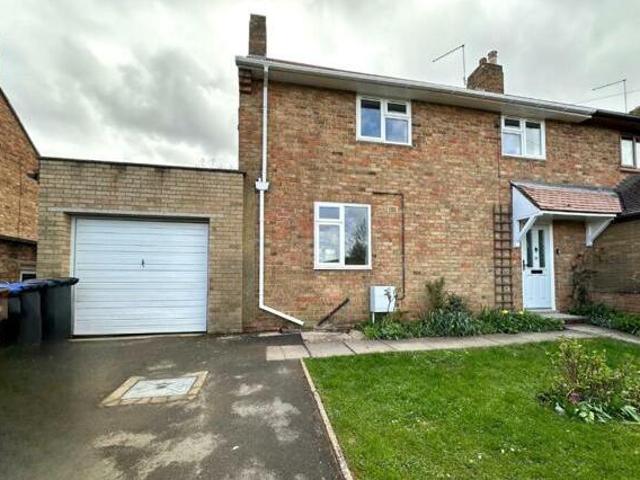 3 Bedroom Semi detached House For Sale In Moulton