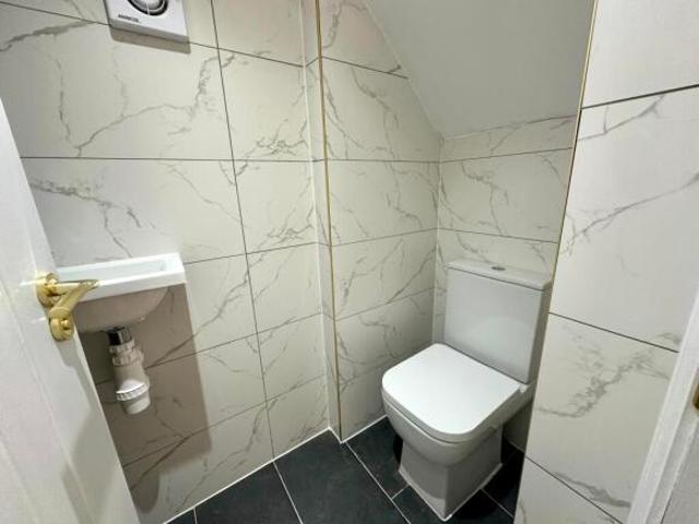 3 bedroom semi detached house for sale in Mount Road, Lanesfield, Wolverhampton, WV4