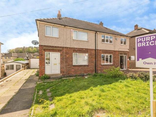 3 bedroom semi detached house for sale in Mountfield Road, Huddersfield, HD5