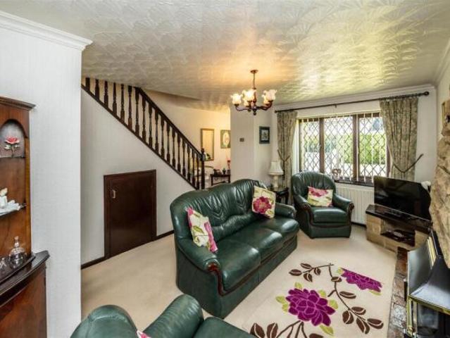 3 bedroom semi detached house for sale in Netherton Moor Road, Huddersfield, HD4