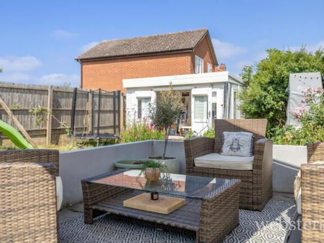 3 bedroom semi detached house for sale in Neville Road, Norwich, NR7
