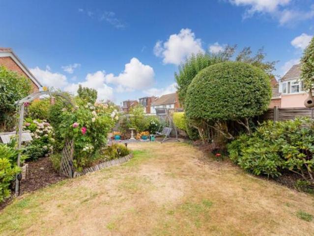 3 bedroom semi detached house for sale in Newton Close, Langley, SL3