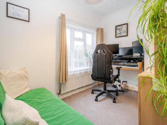3 bedroom semi detached house for sale in Newton Road, Bletchley, Milton Keynes, MK3