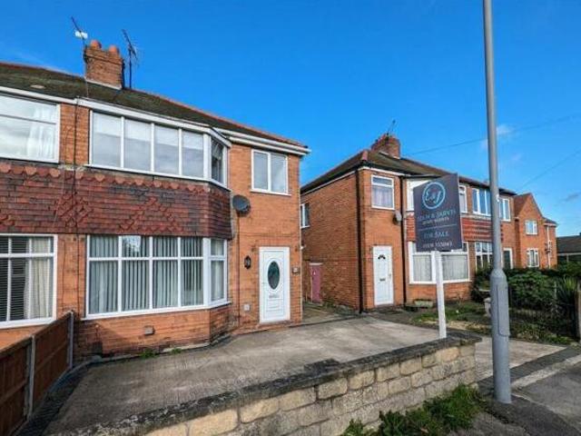 3 Bedroom Semi detached House For Sale In New Balderton