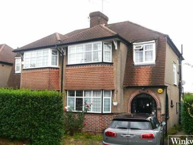 3 Bedroom Semi detached House For Sale In New Barnet