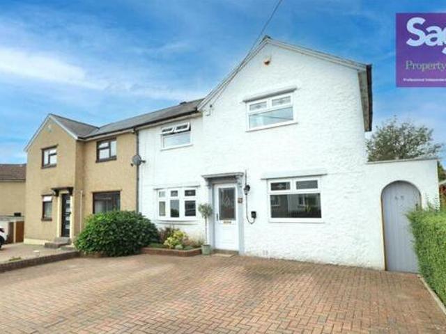 3 Bedroom Semi detached House For Sale In New Inn
