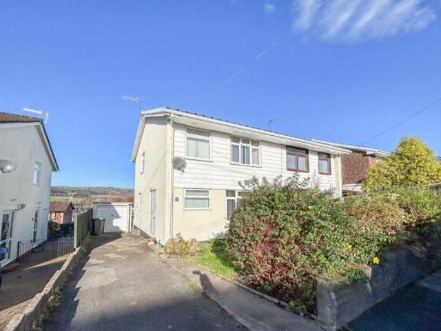 3 Bedroom Semi detached House For Sale In New Inn