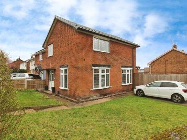 3 Bedroom Semi detached House For Sale In New Ollerton